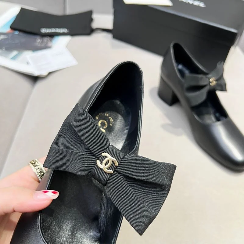 Top match Chanel Heeled Shoes