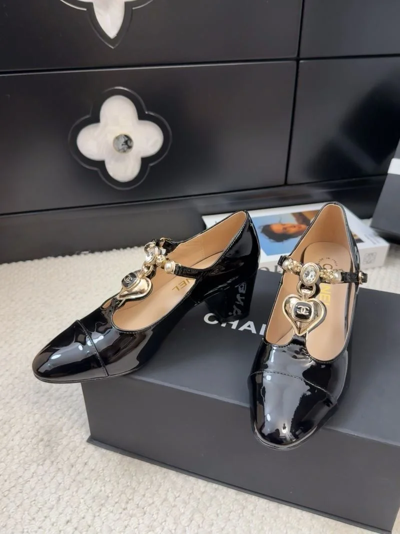 Discounted Chanel Heeled Shoes