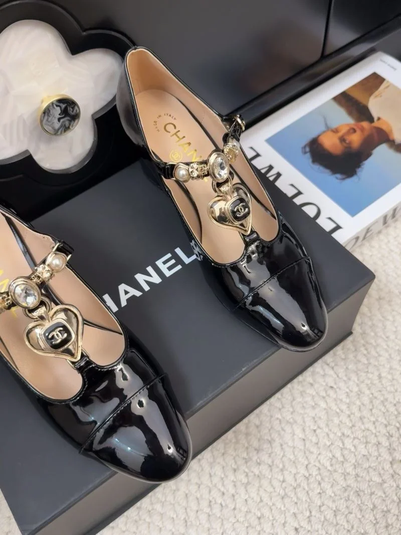 Discounted Chanel Heeled Shoes