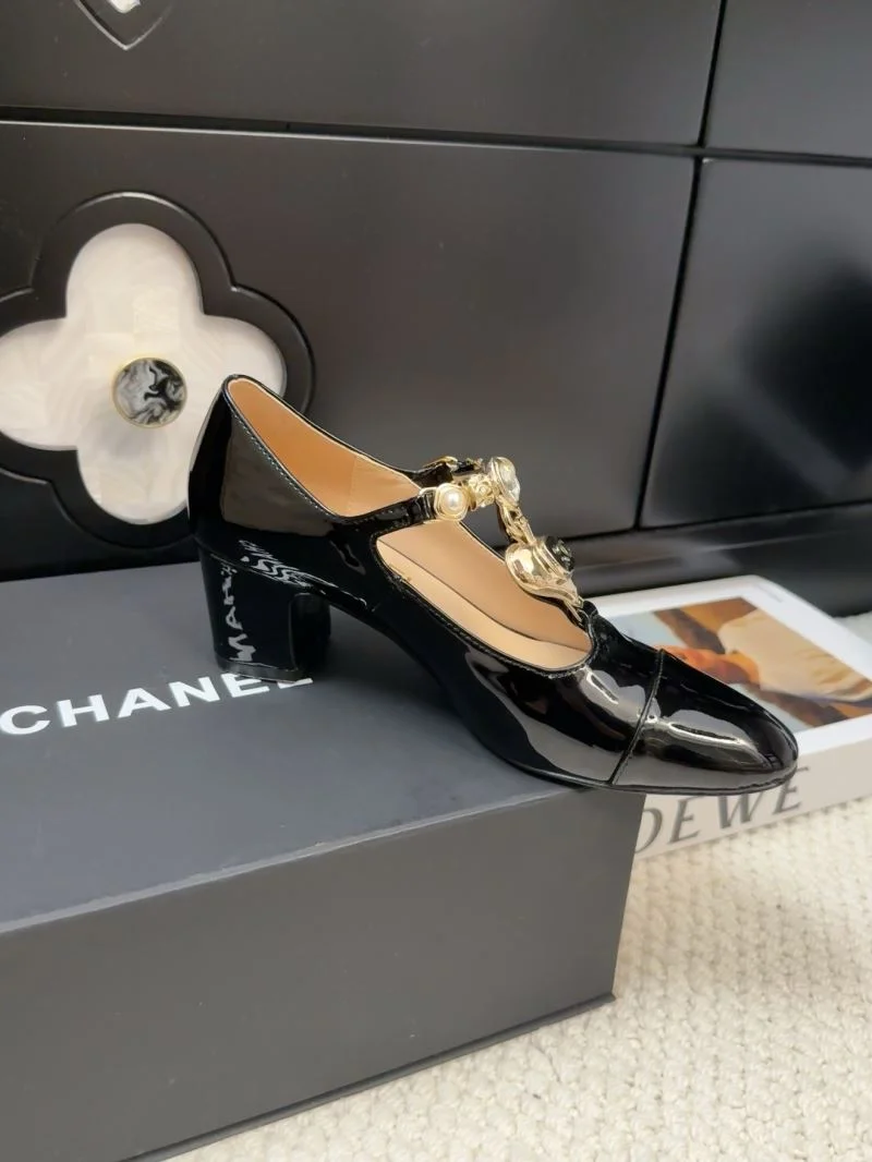 Discounted Chanel Heeled Shoes