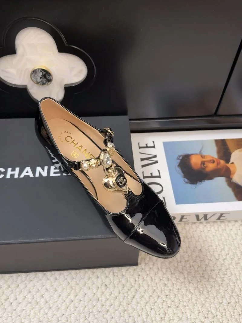 Discounted Chanel Heeled Shoes