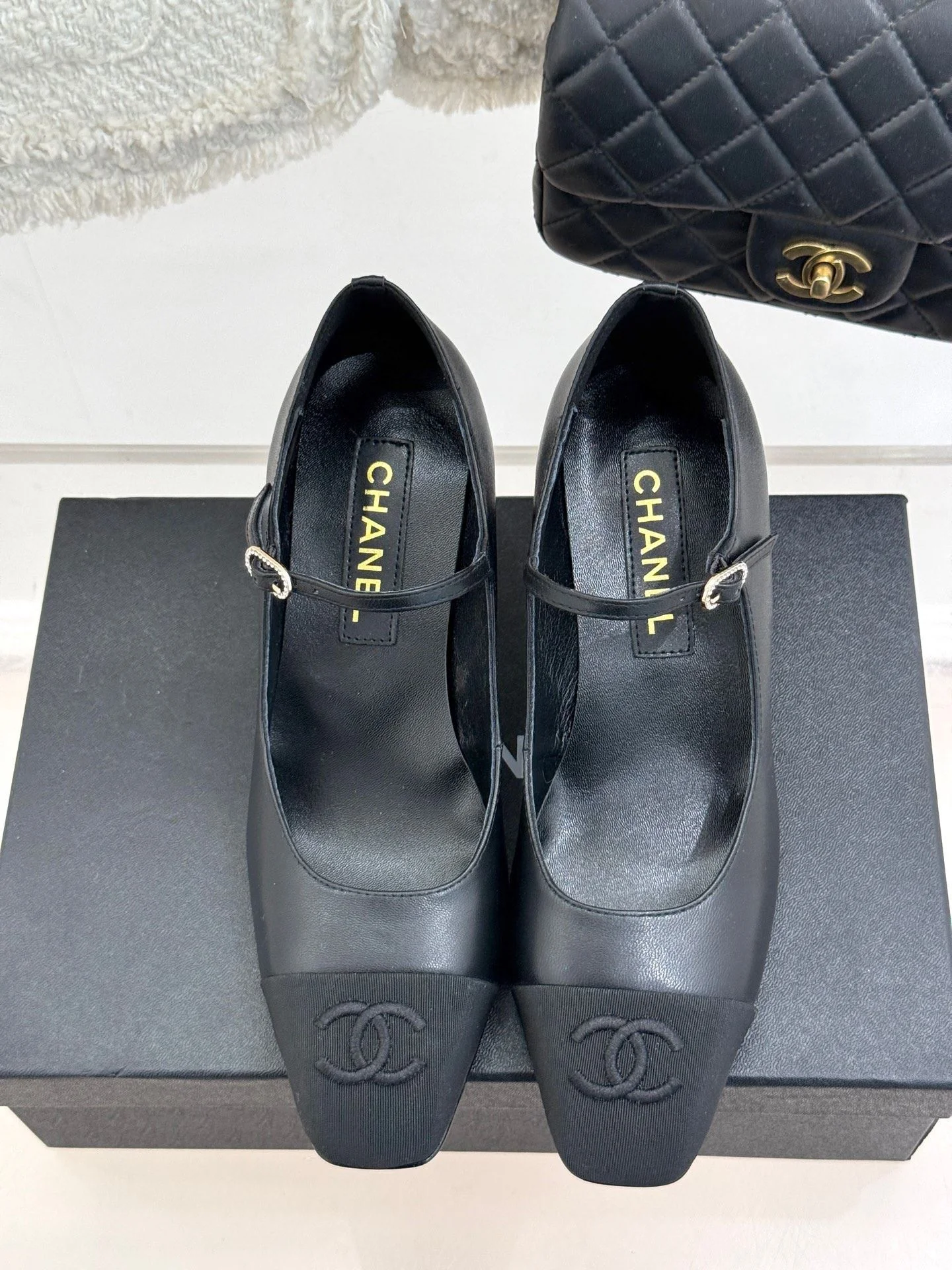 High fidelity Chanel Heeled Shoes