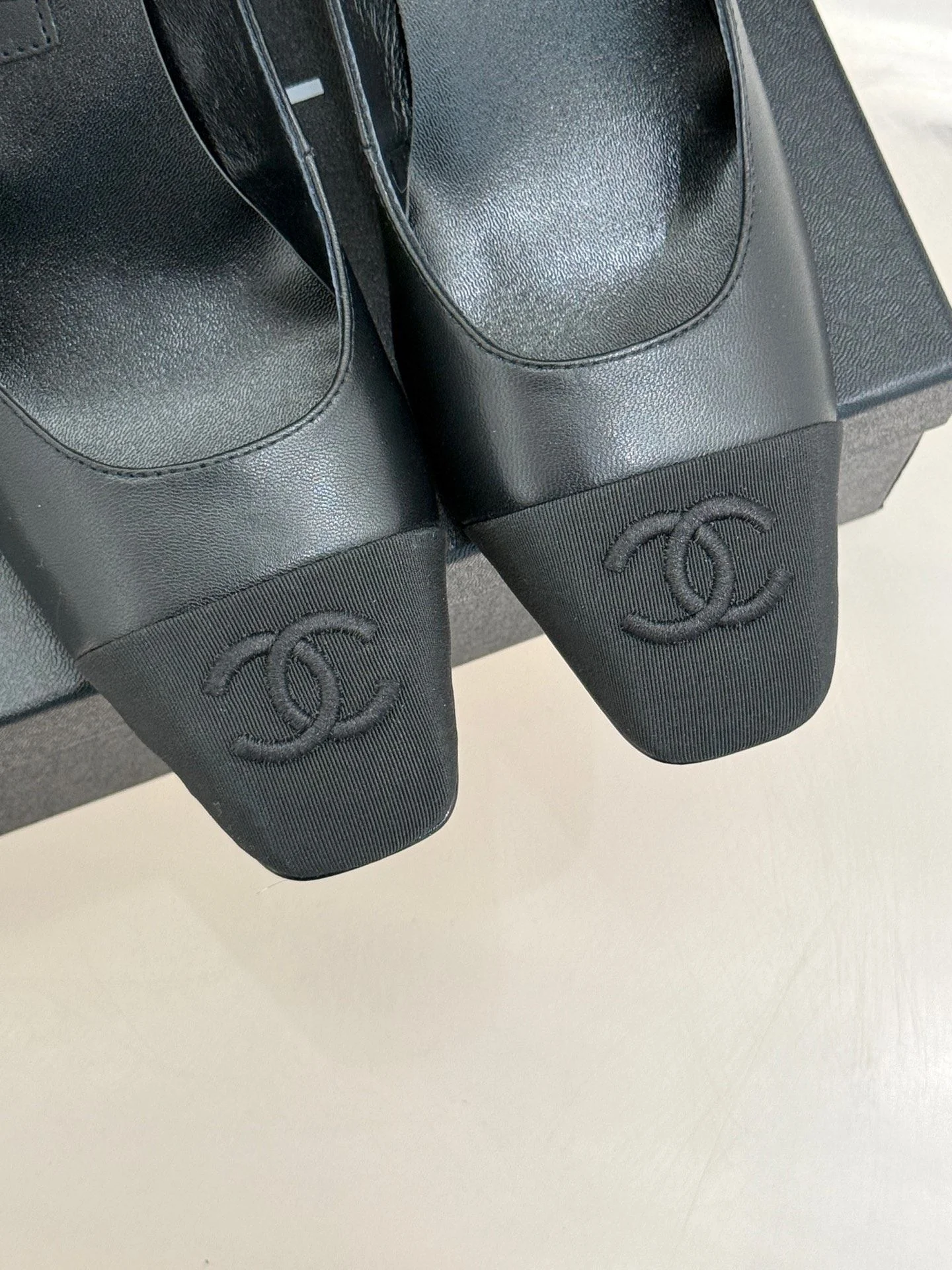 High fidelity Chanel Heeled Shoes