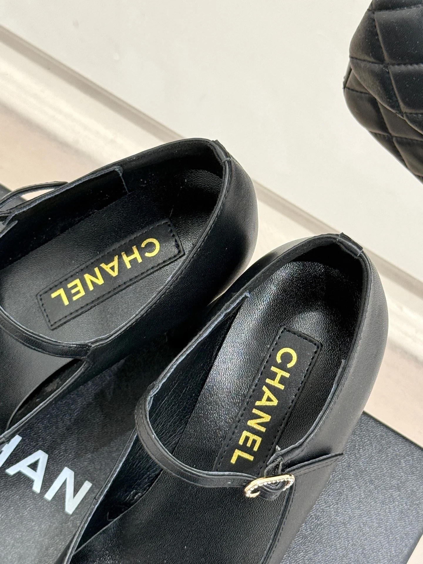 High fidelity Chanel Heeled Shoes
