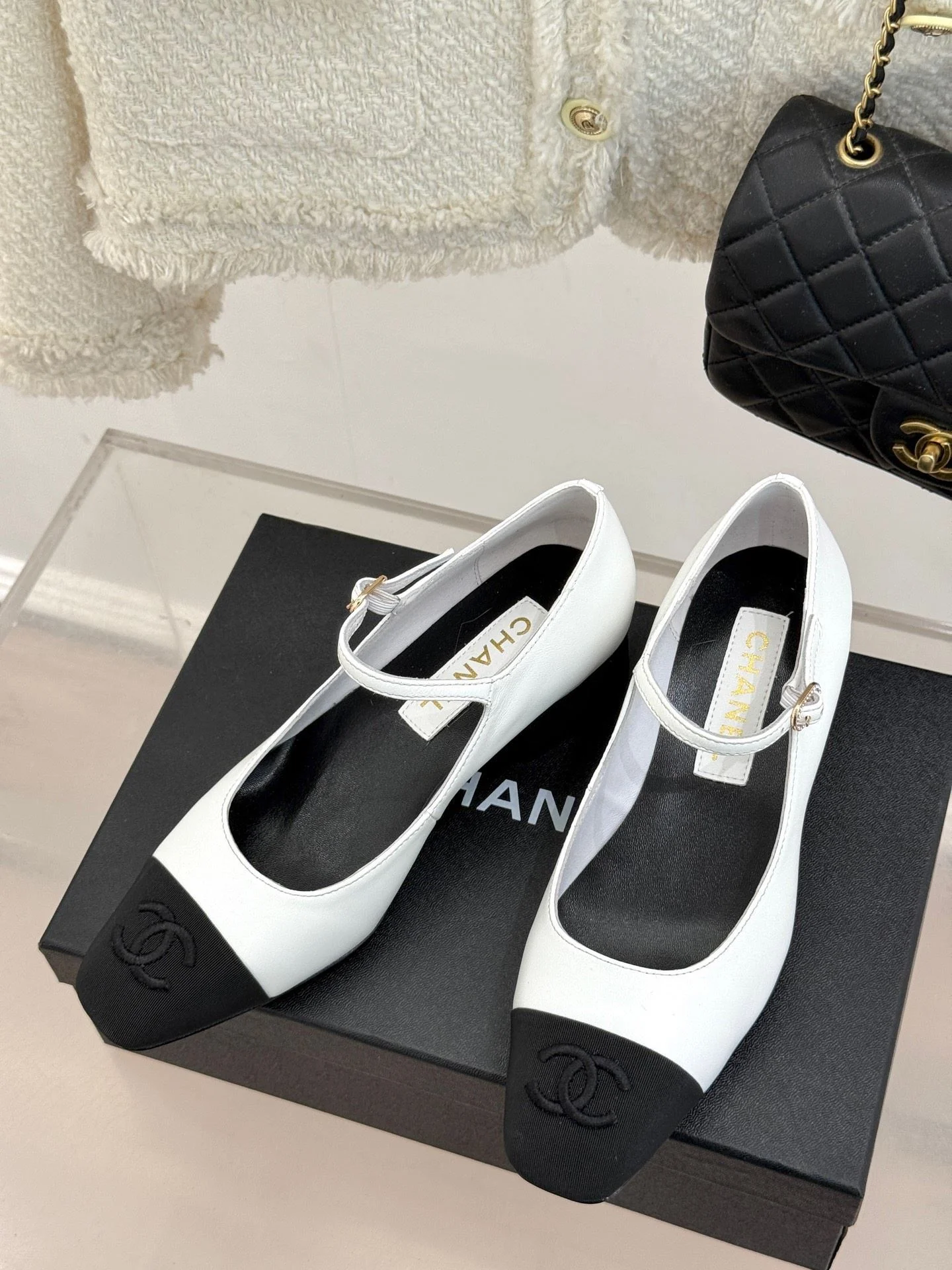 Top mirror Chanel Heeled Shoes