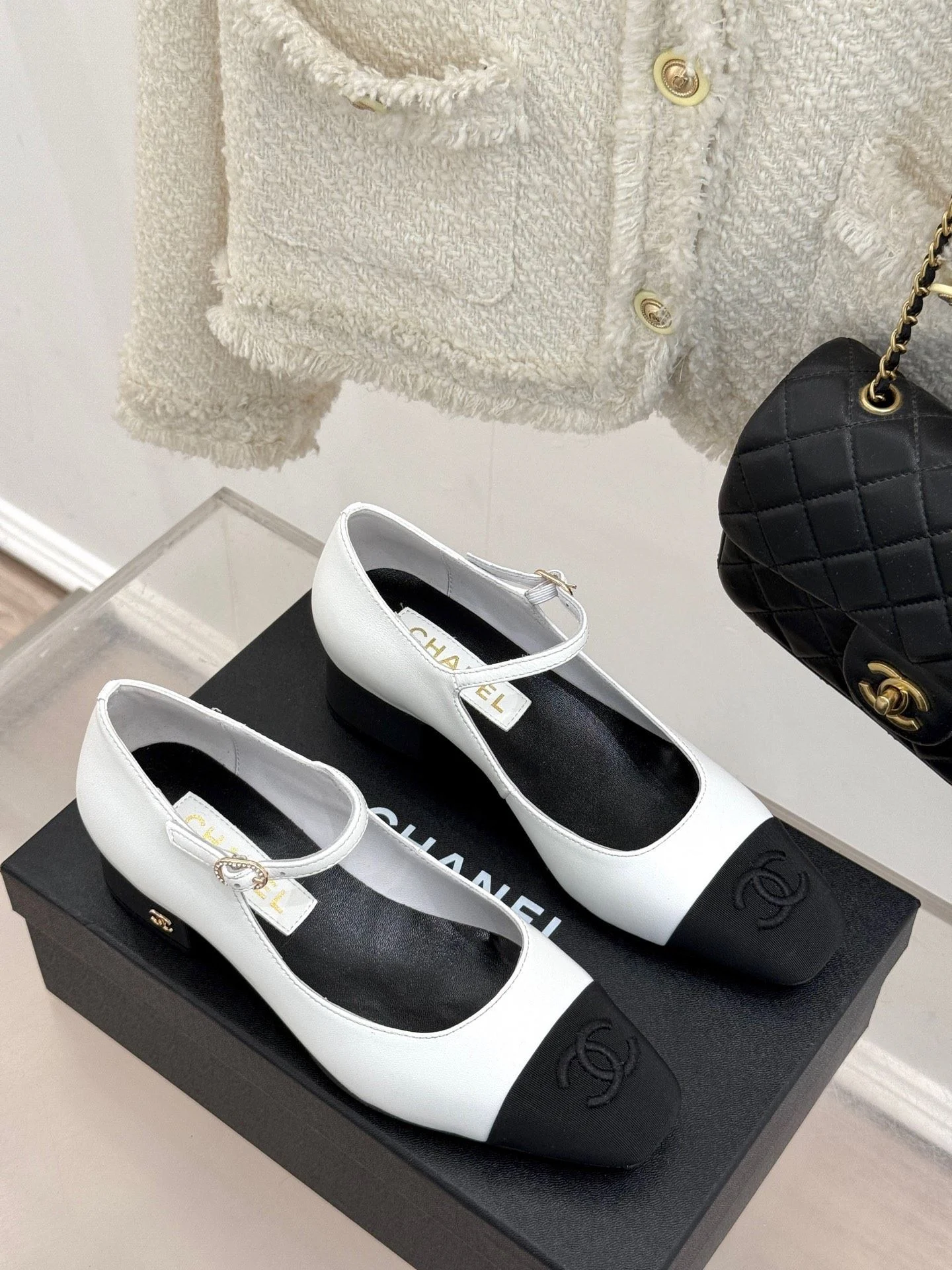 Top mirror Chanel Heeled Shoes