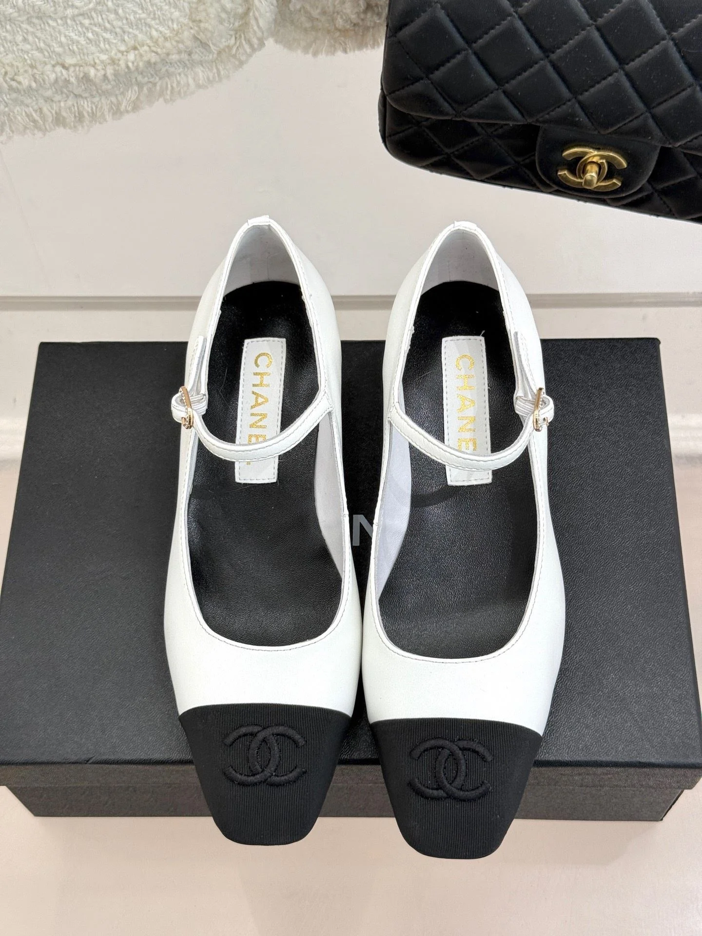 Top mirror Chanel Heeled Shoes