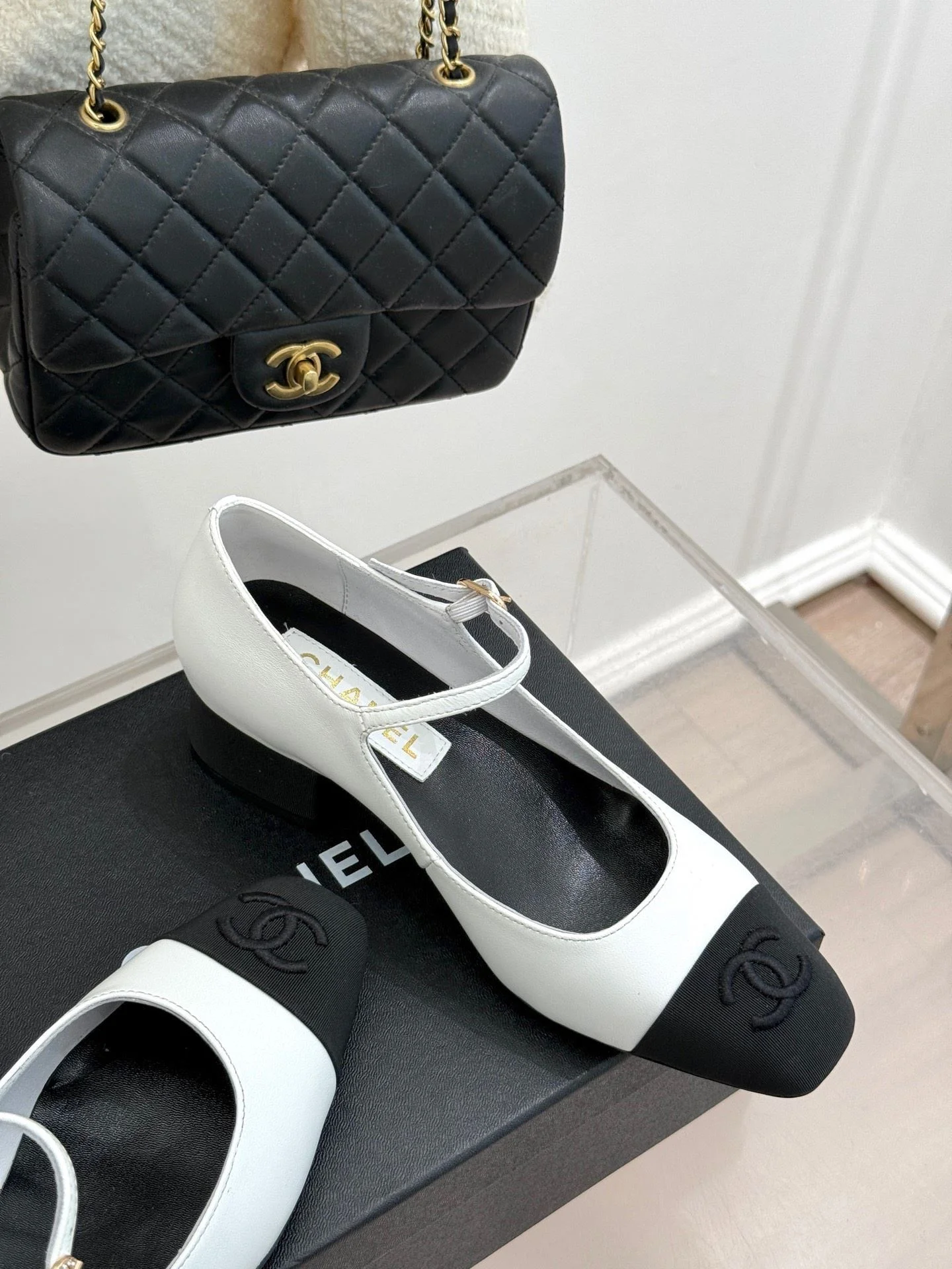 Top mirror Chanel Heeled Shoes