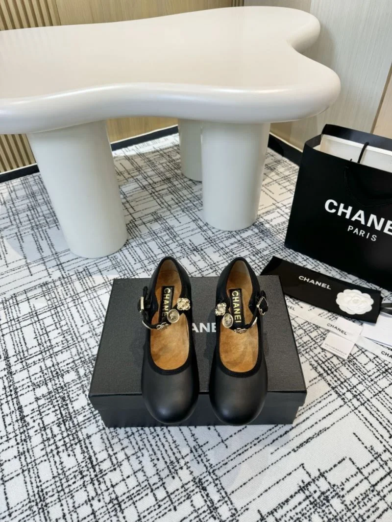 Discounted Chanel Heeled Shoes
