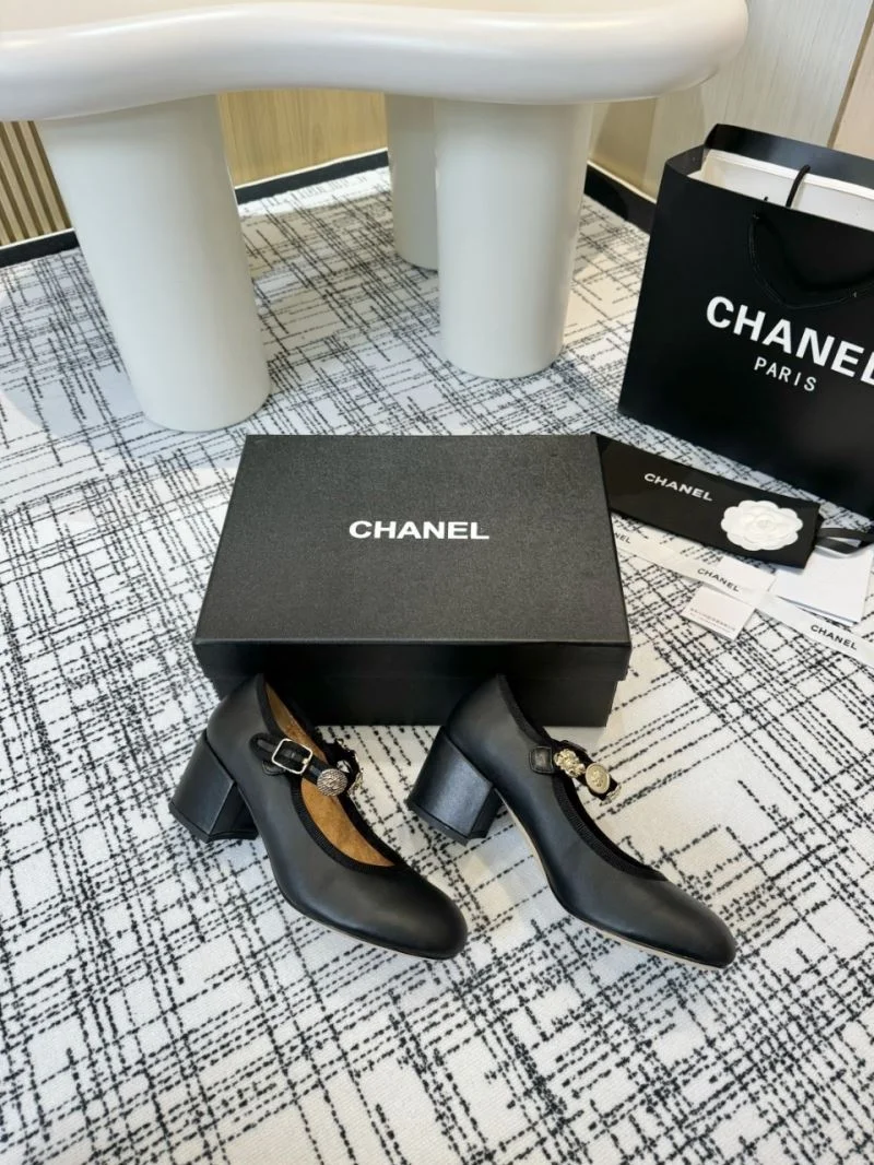 Discounted Chanel Heeled Shoes