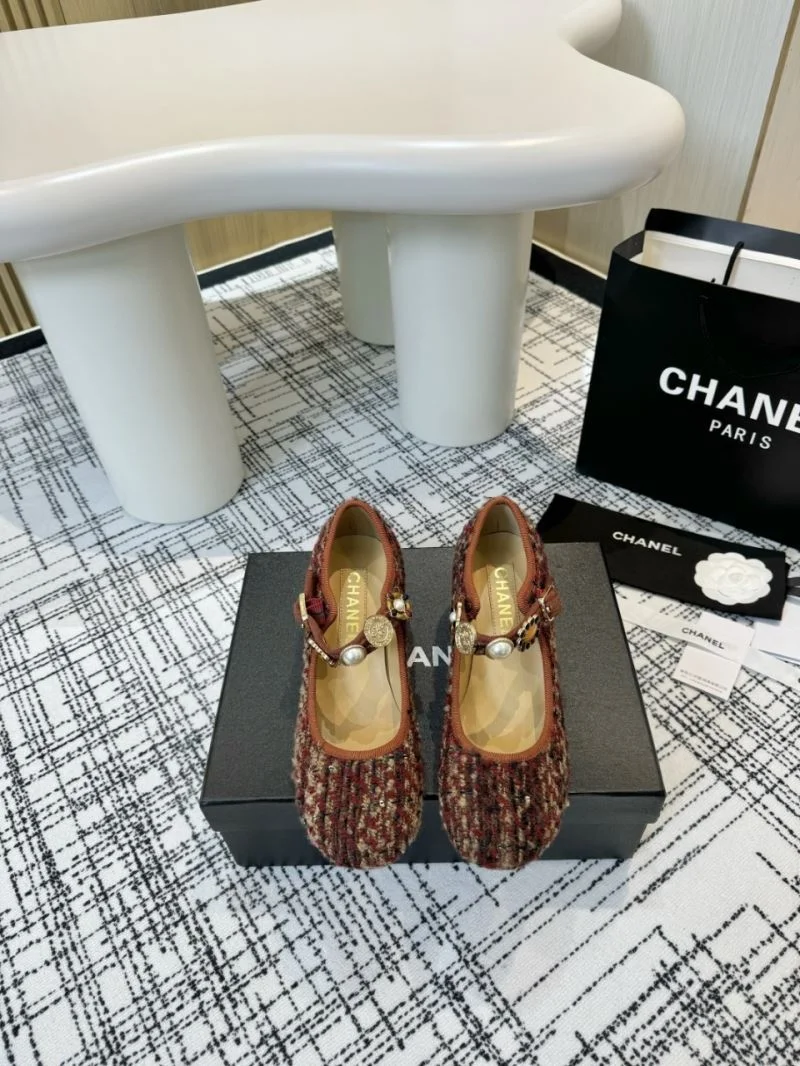Inexpensive Chanel Heeled Shoes