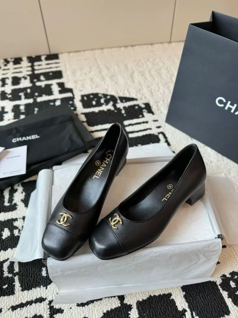 Top mirror Chanel Heeled Shoes