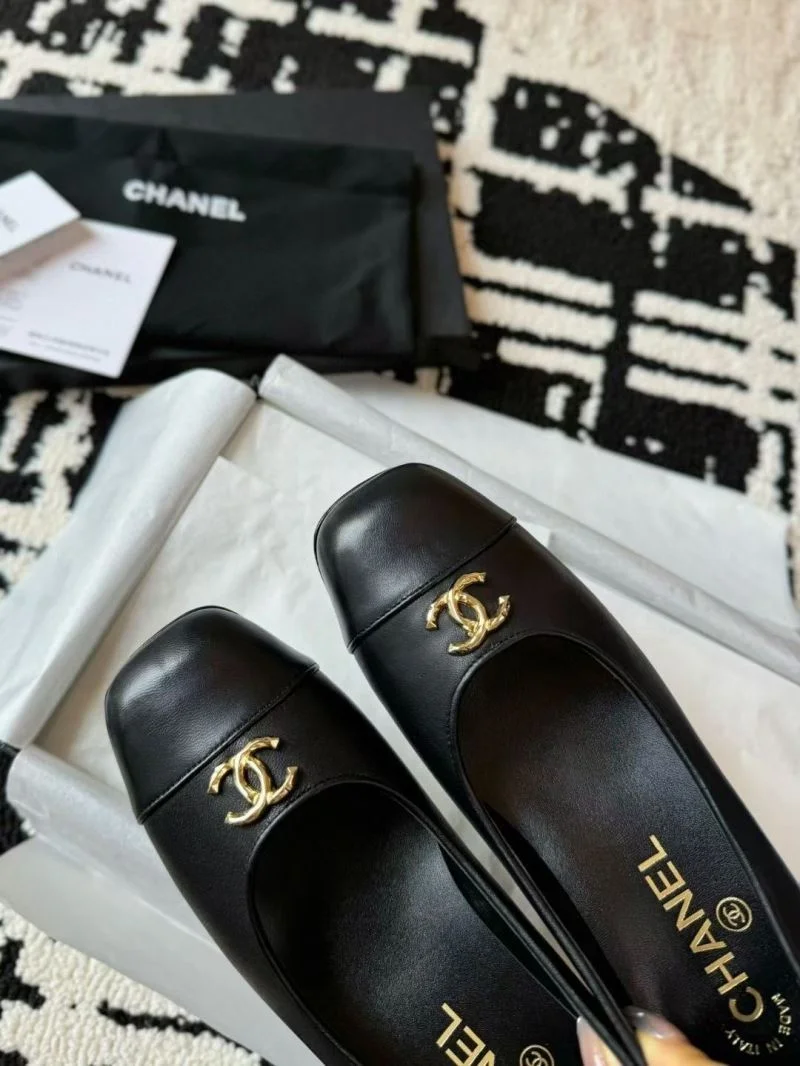 Top mirror Chanel Heeled Shoes