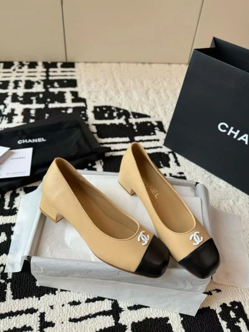 High accuracy Chanel Heeled Shoes