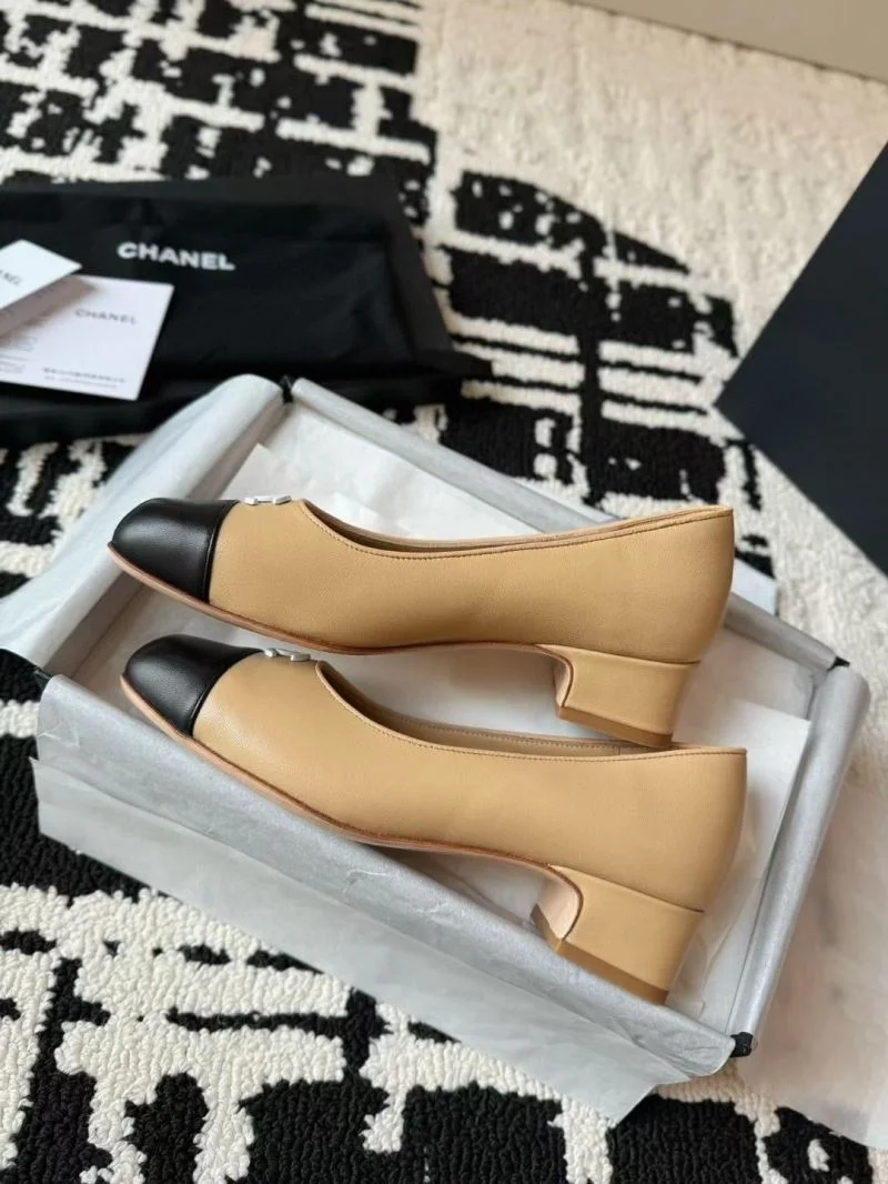 High accuracy Chanel Heeled Shoes