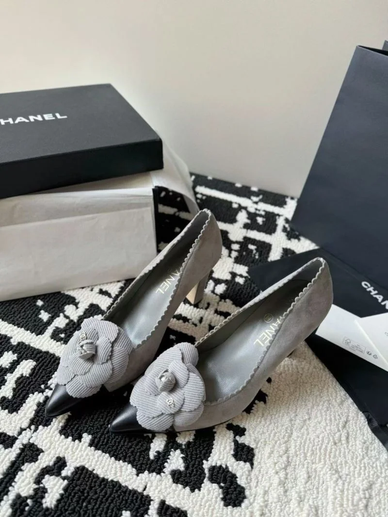 Top mirror Chanel Heeled Shoes
