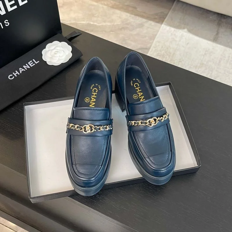 Bargain Chanel Heeled Shoes