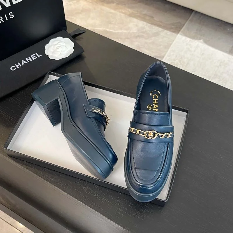 Bargain Chanel Heeled Shoes