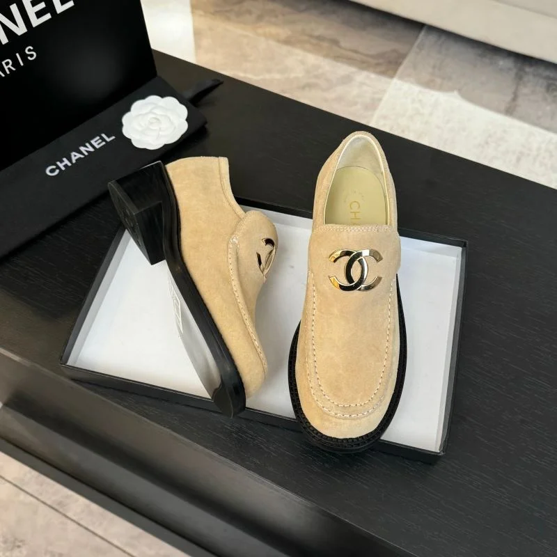 Top match Chanel Heeled Shoes