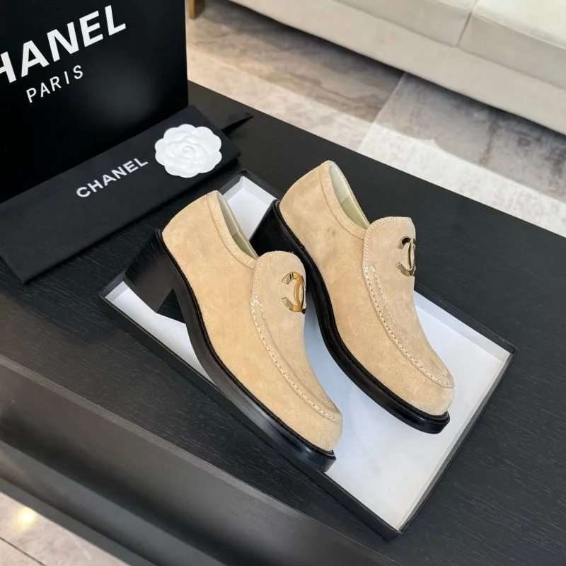 Top match Chanel Heeled Shoes