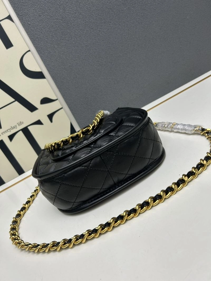 Top match Chanel Hobo Bags