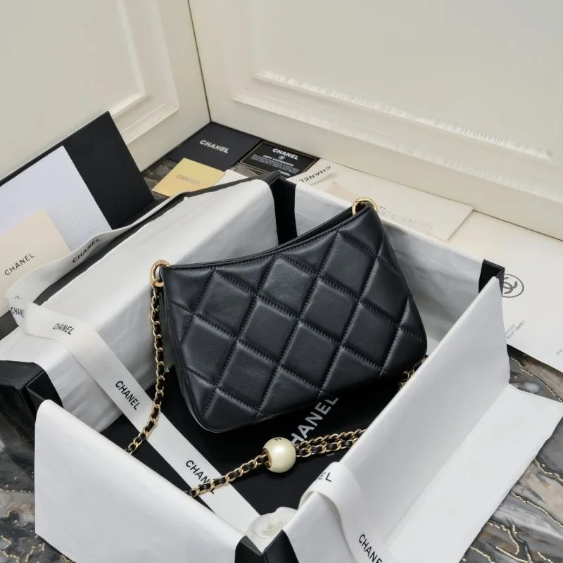Low-cost Chanel Hobo Bags