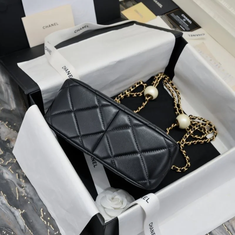 Low-cost Chanel Hobo Bags