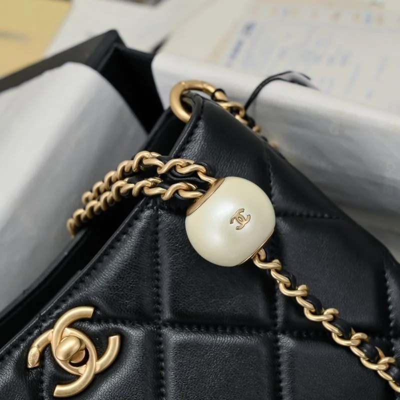 Low-cost Chanel Hobo Bags