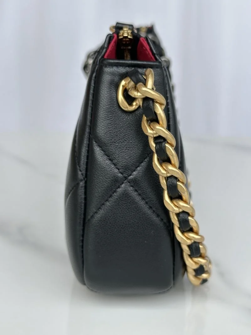 Low-cost Chanel Hobo Bags