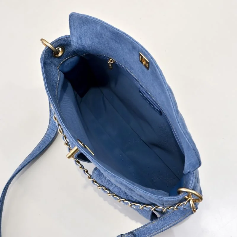 Bargain Chanel Hobo Bags