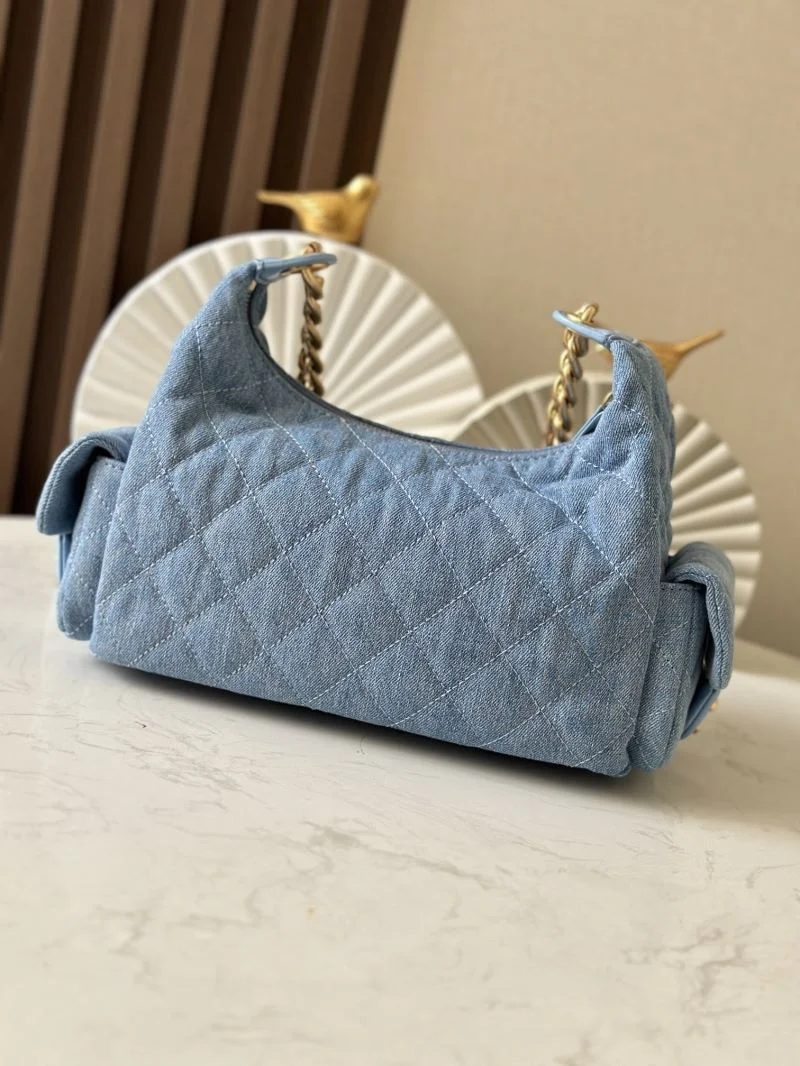 Top mirror Chanel Hobo Bags