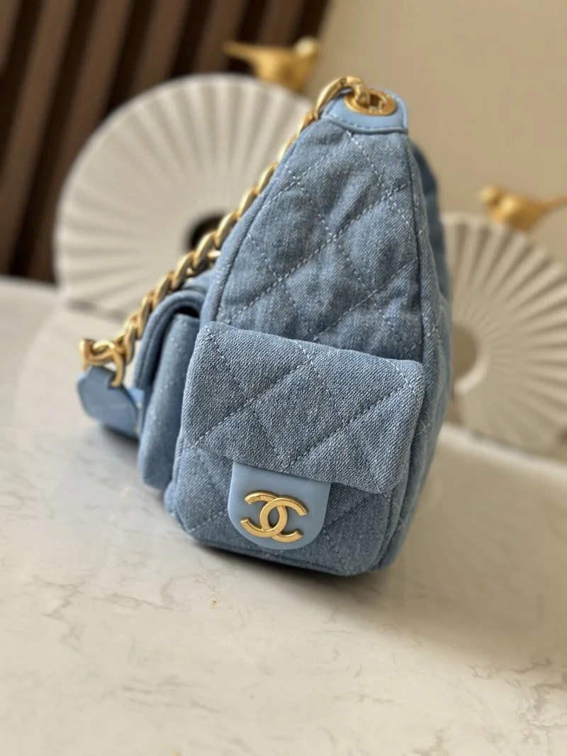 Top mirror Chanel Hobo Bags