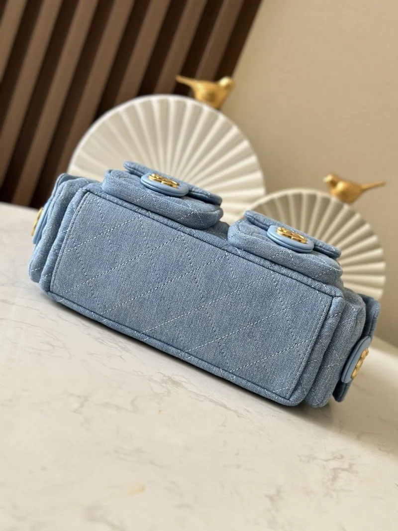 Top mirror Chanel Hobo Bags