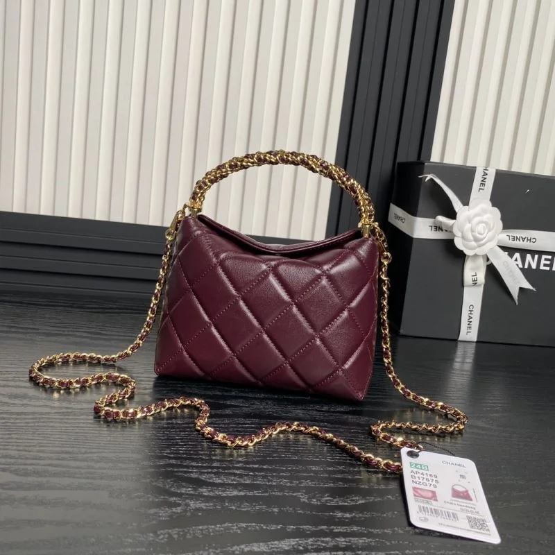 Top match Chanel Hobo Bags
