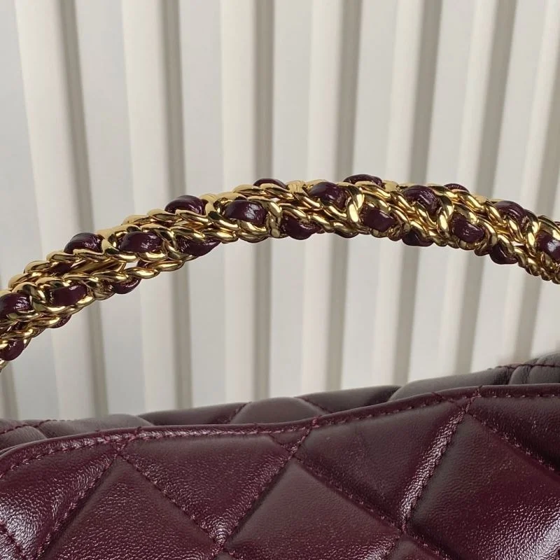 Top match Chanel Hobo Bags