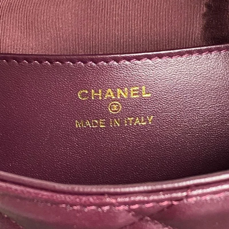 Top match Chanel Hobo Bags