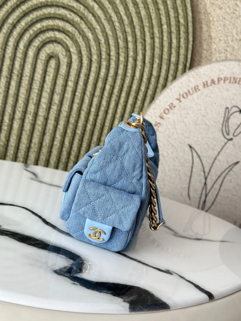 Top mirror Chanel Hobo Bags