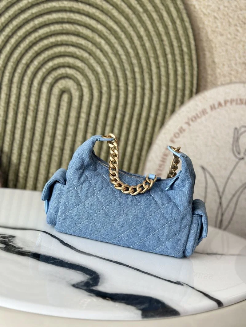 Top mirror Chanel Hobo Bags