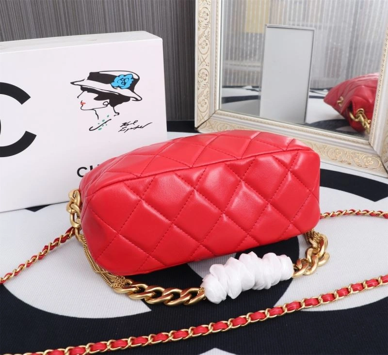 Top match Chanel Hobo Bags