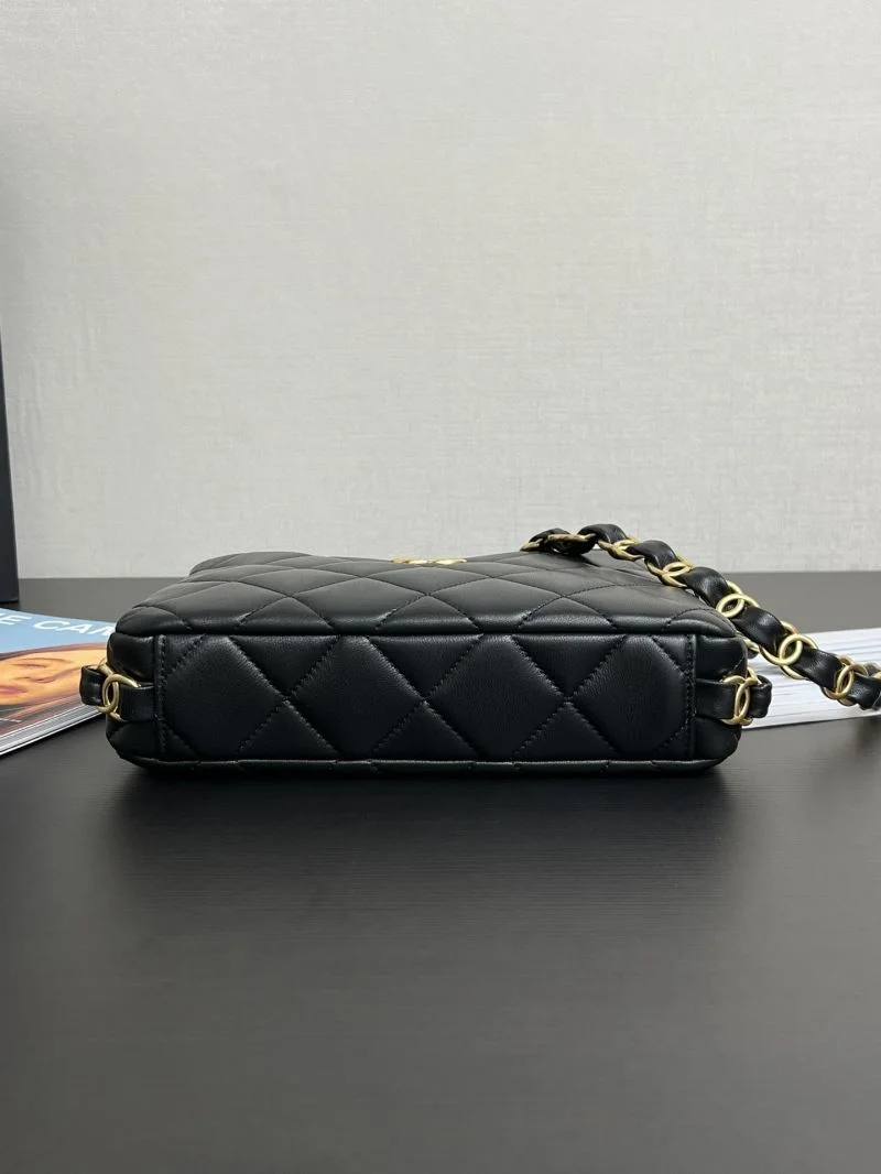 Low-cost Chanel Hobo Bags