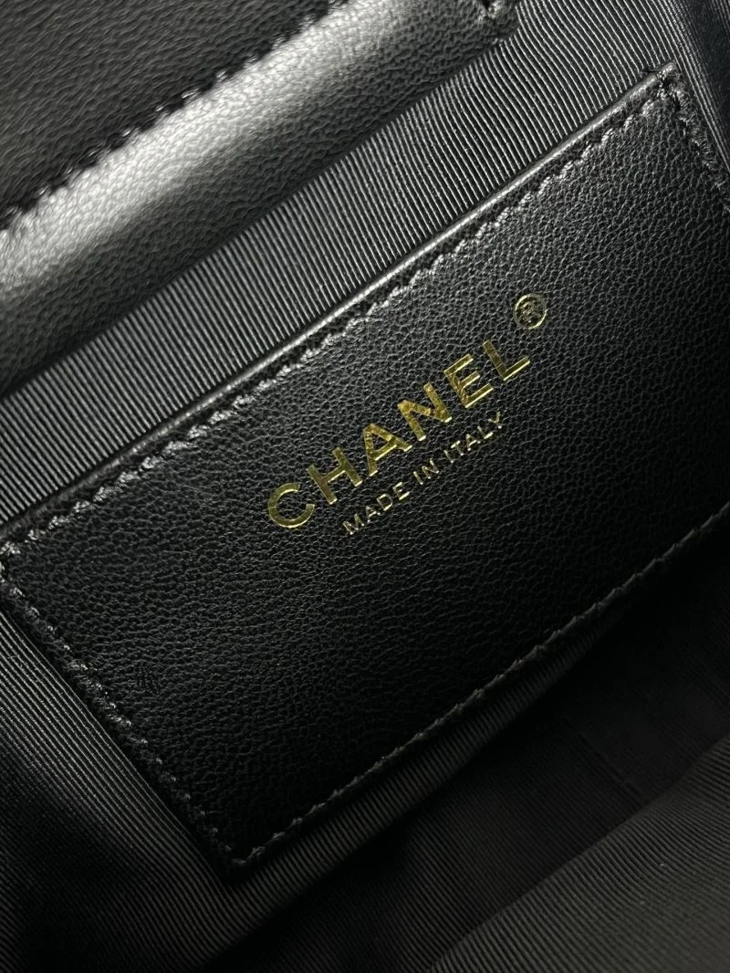 Low-cost Chanel Hobo Bags