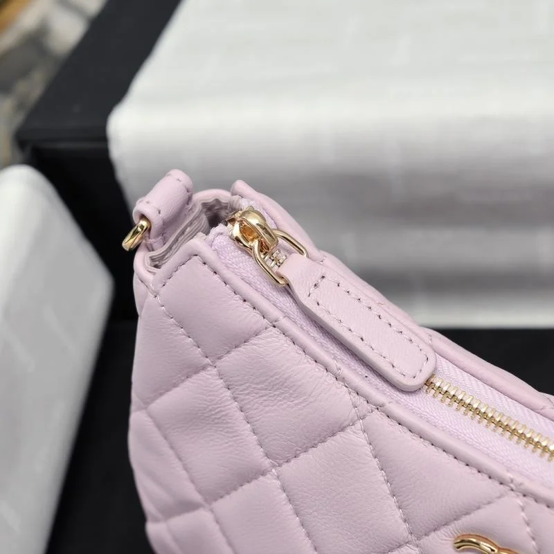 Low-cost Chanel Hobo Bags