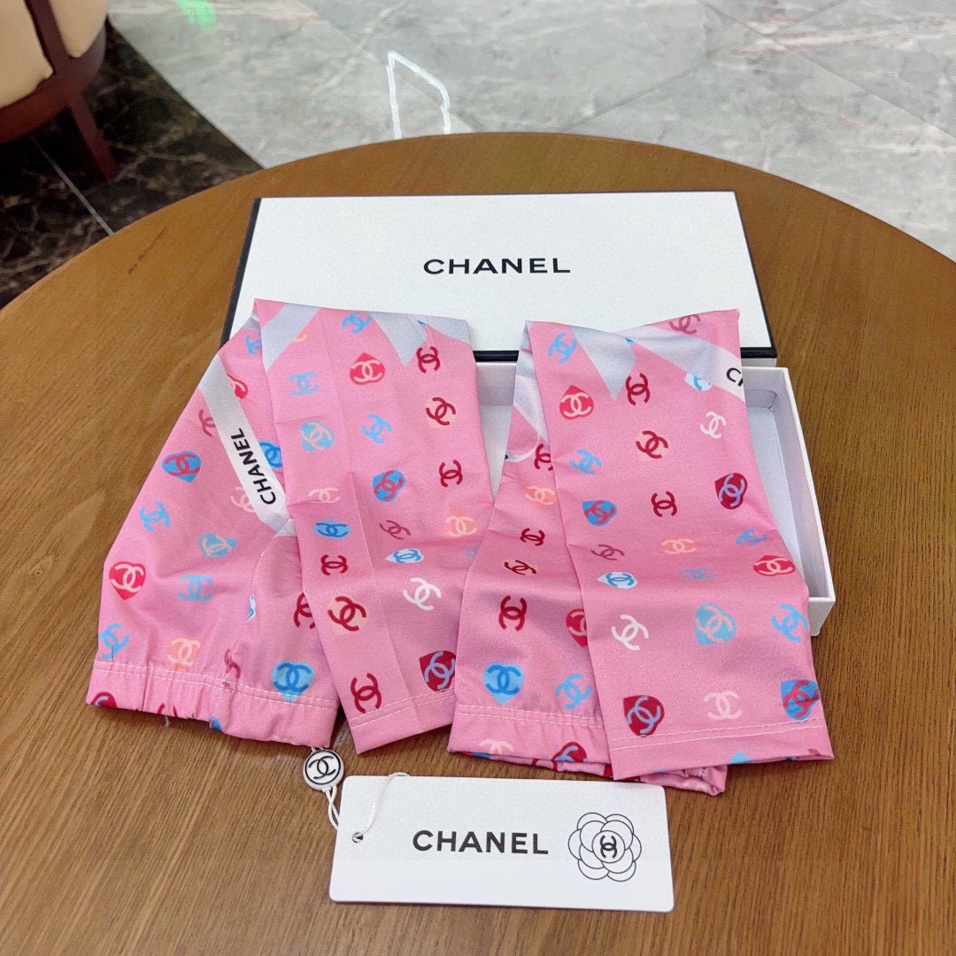 Top match Chanel Ice Silk Sleeves