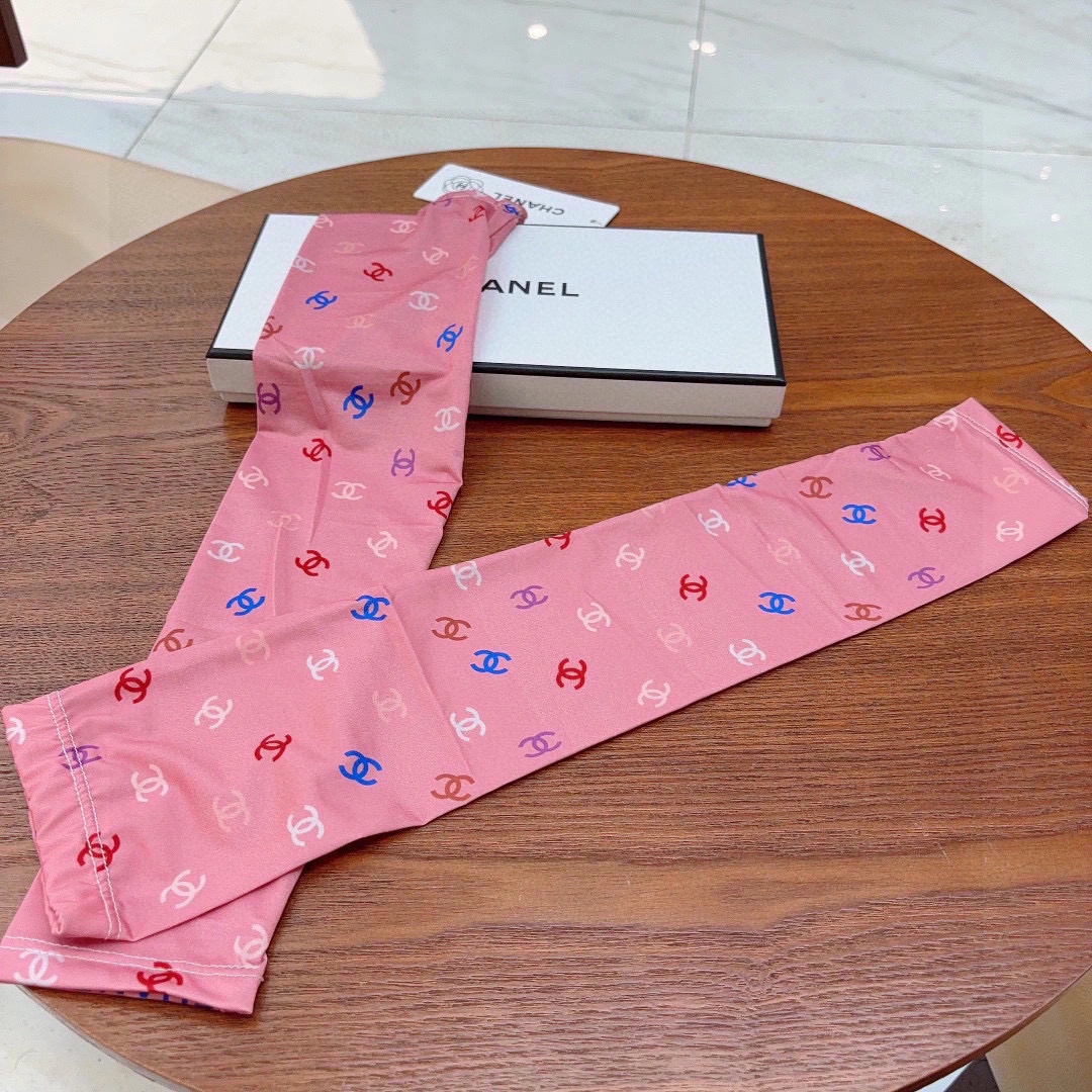 Brand-authenticated Chanel Ice Silk Sleeves