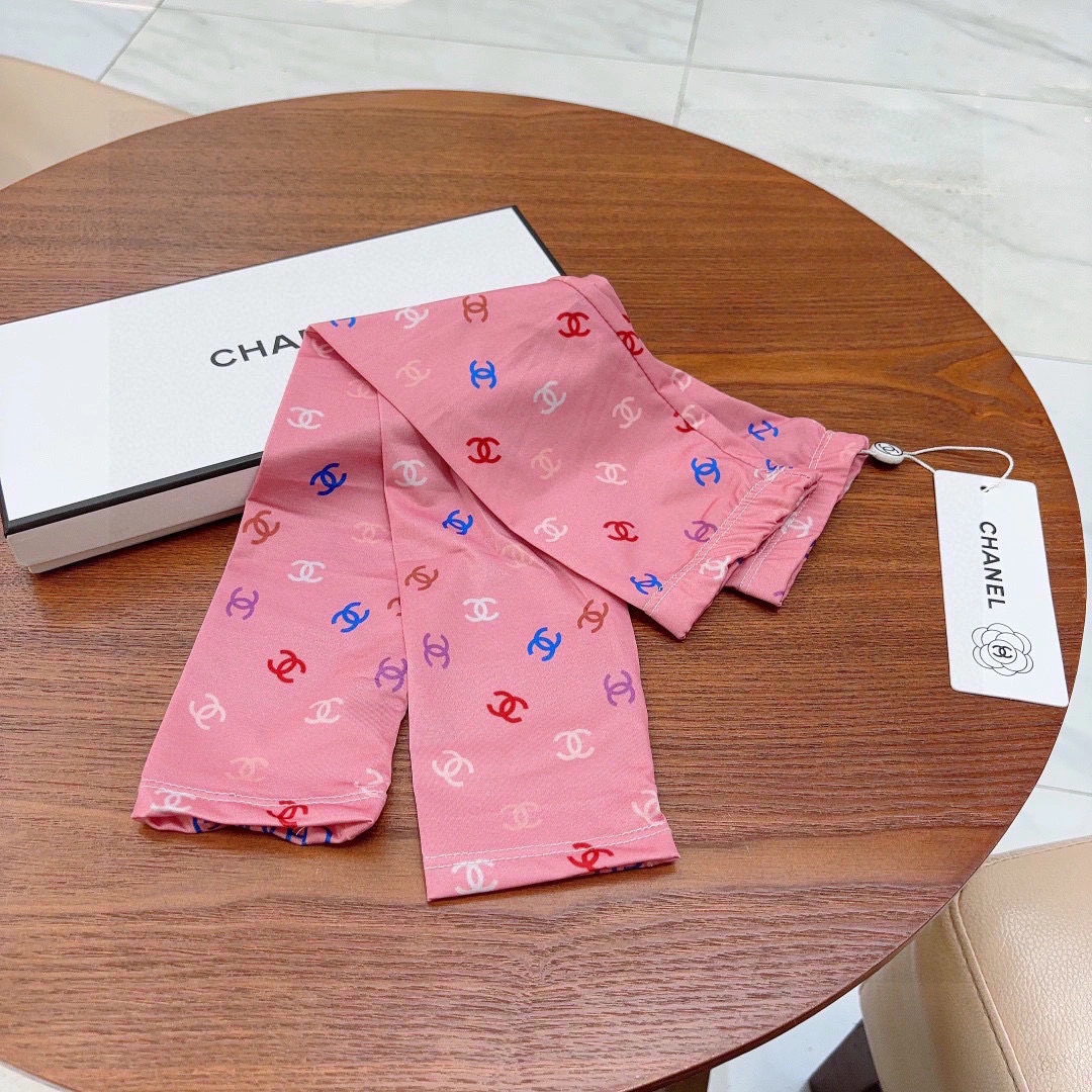 Brand-authenticated Chanel Ice Silk Sleeves