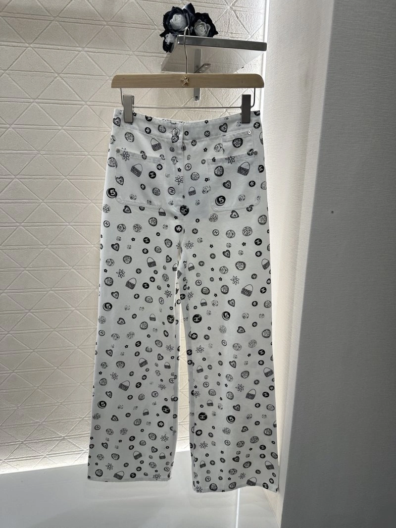 Chanel Jeans