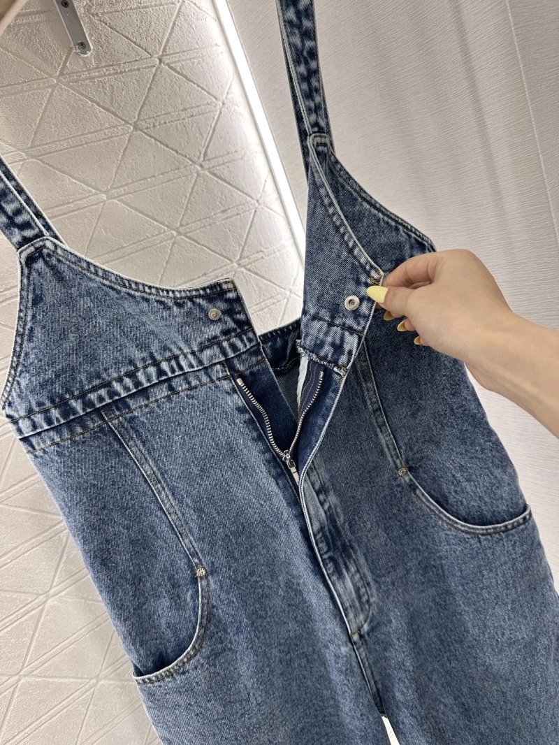 High fidelity Chanel Jeans