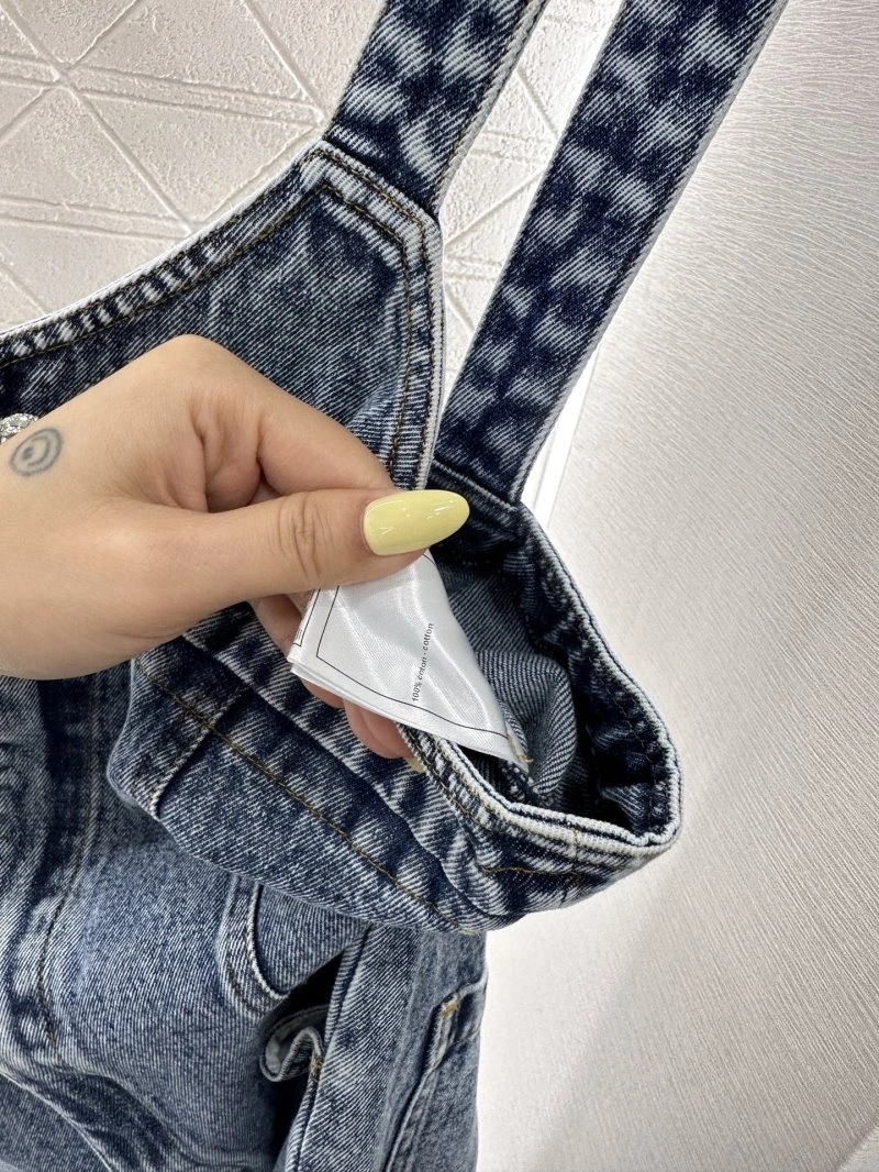High fidelity Chanel Jeans
