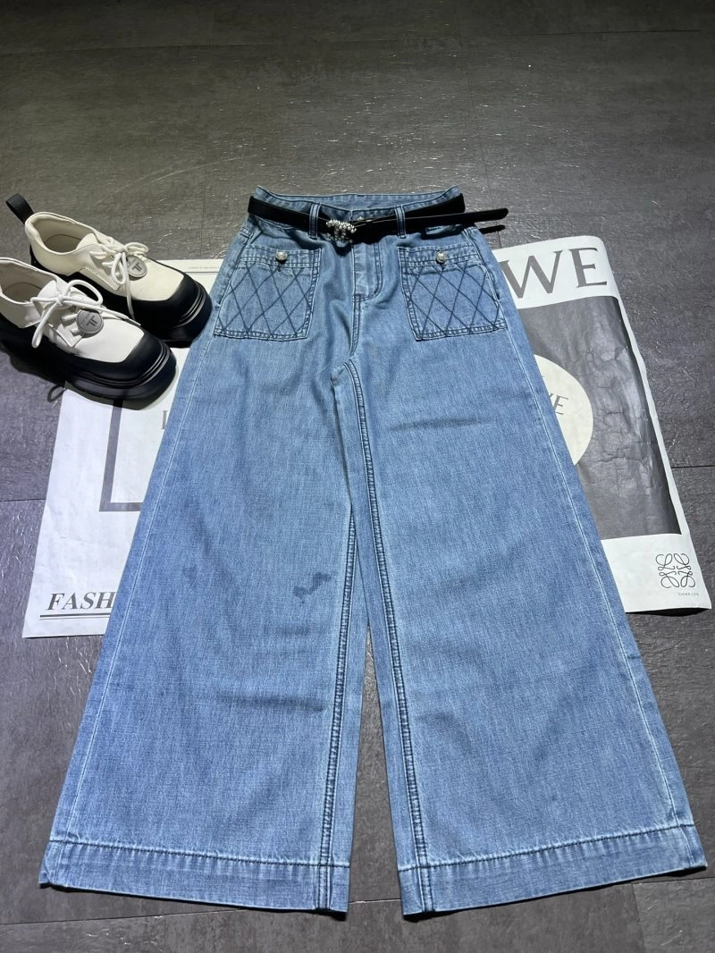 Chanel Jeans