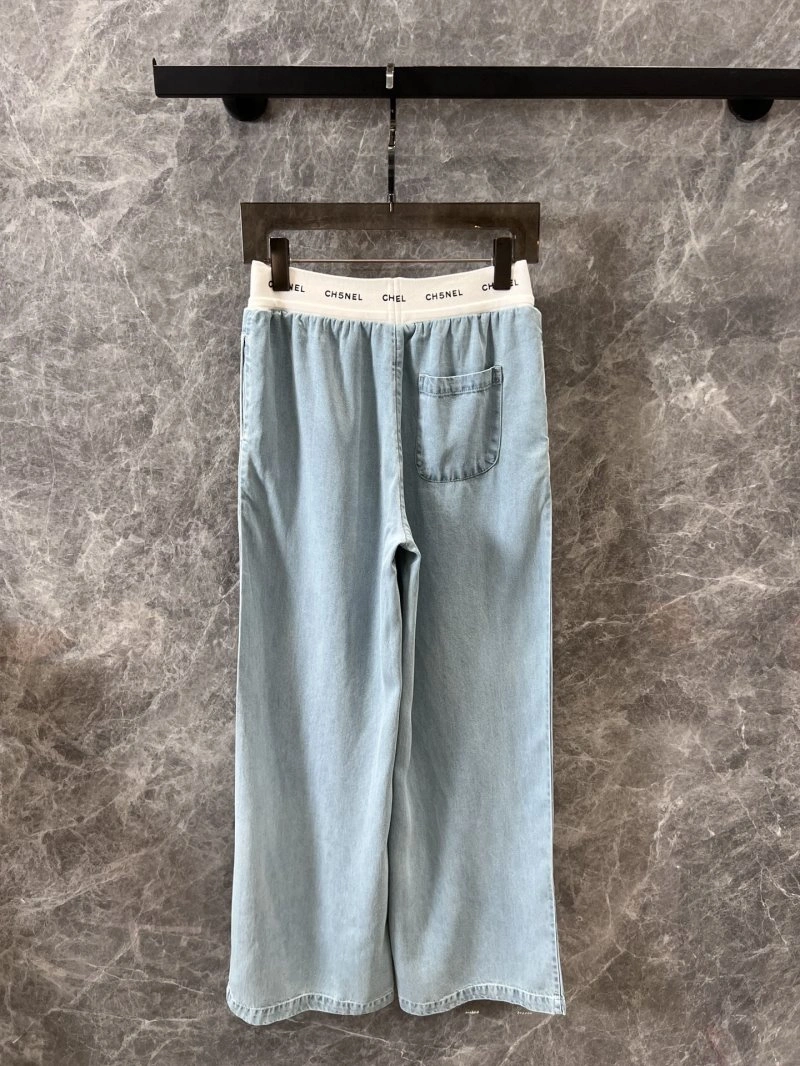 Brand-original Chanel Jeans